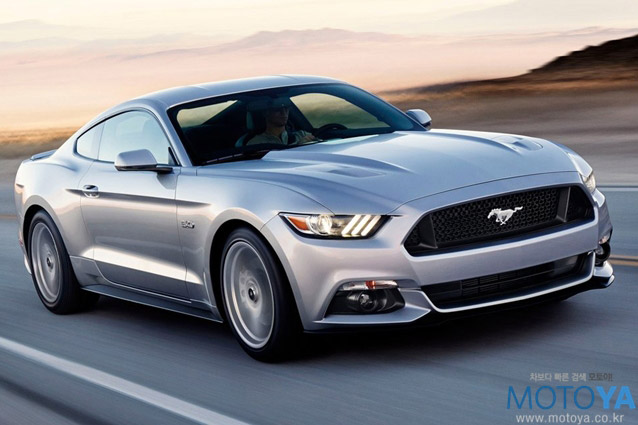 새로운 포드 머스탱이 선보인 세 가지 엔진