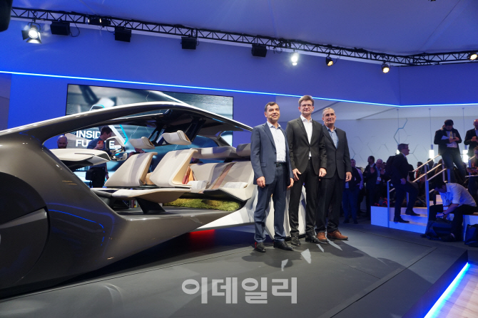 [CES2017]BMW, 인텔·모빌아이과 자율주행차 하반기 시범운영