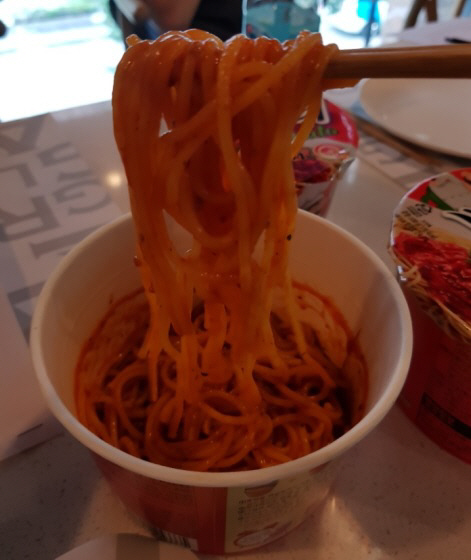 ‘탱탱’ ‘쫄깃’…농심 ‘스파게티’로 간편식 시장 도전장