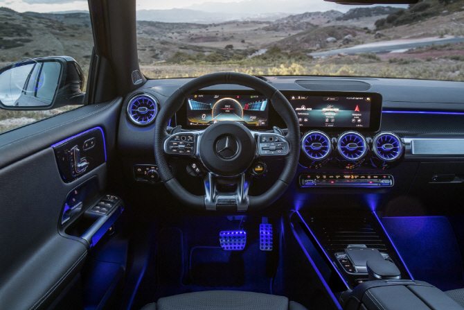 [포토]벤츠 'AMG GLB 35 4매틱', 럭셔리한 실내 디자인