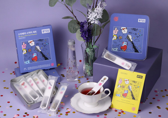 캐릭터 BT21와 티 타임...'Stir Berry Stick Tea Set' 출시