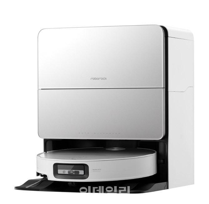 "7.98㎝ 초슬림"…로보락, 플래그십 S9맥스V 울트라·슬림 출시