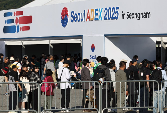 우주항공청 출범 후 ADEX 2025 첫 참석