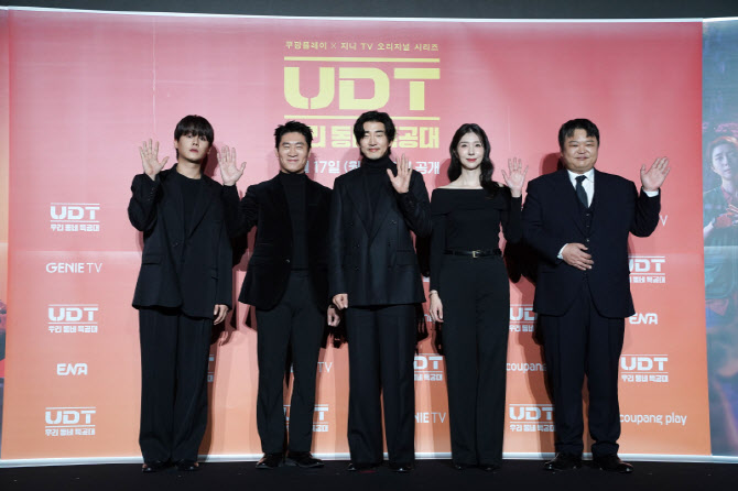'UDT' 윤계상X진선규, 8년 만의 재회…"'범죄도시' 때보다 강력한 케미"